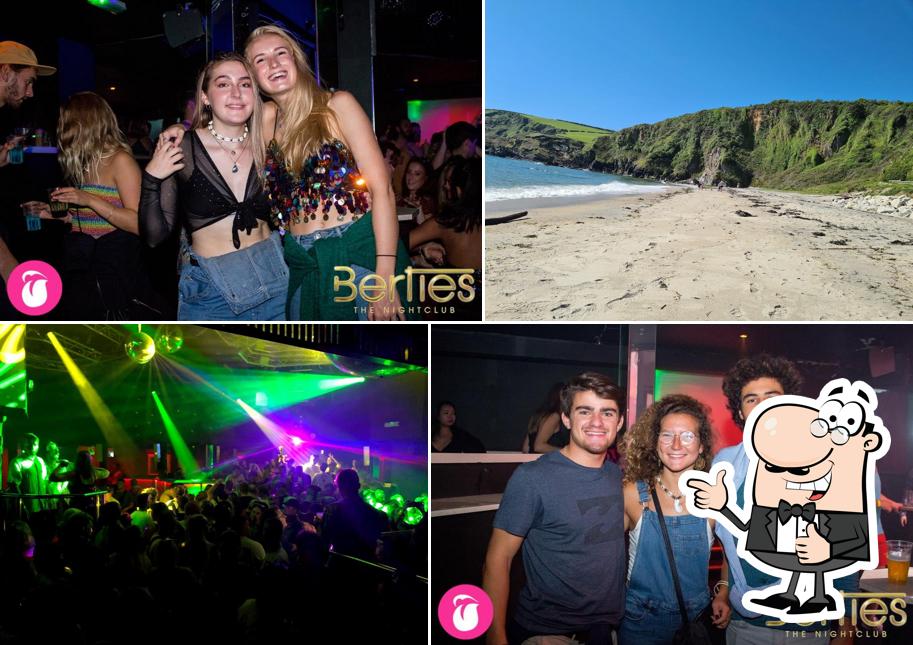 Berties Nightclub in Newquay - Restaurant reviews