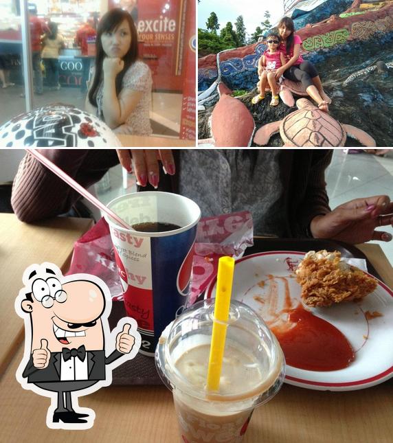 KFC restaurant, Sorong, Mega Mall