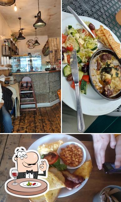 Giggling Angel in London - Restaurant reviews
