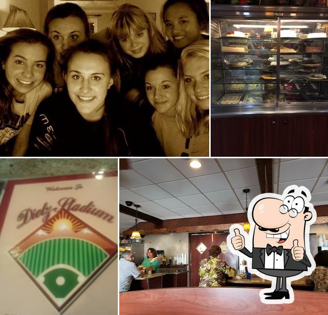 Dietz Stadium Diner in Kingston - Restaurant reviews