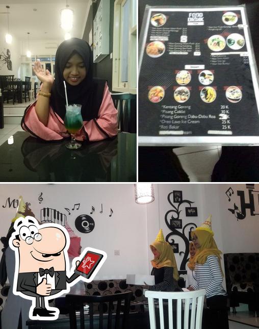 Restaurante Kafe and Resto Hitam Putih, Ternate - Opiniones del restaurante