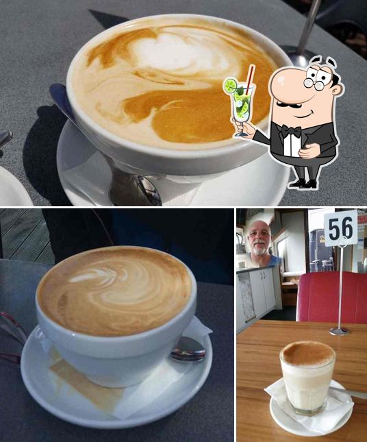 Carriages Cafe, 299 Main Rd in Kumeu - Restaurant menu and reviews