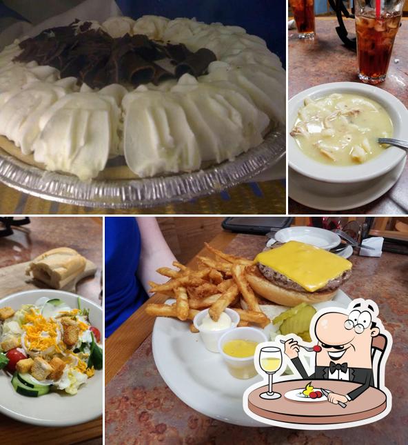 Triple C Steakhouse in Devine - Restaurant menu and reviews