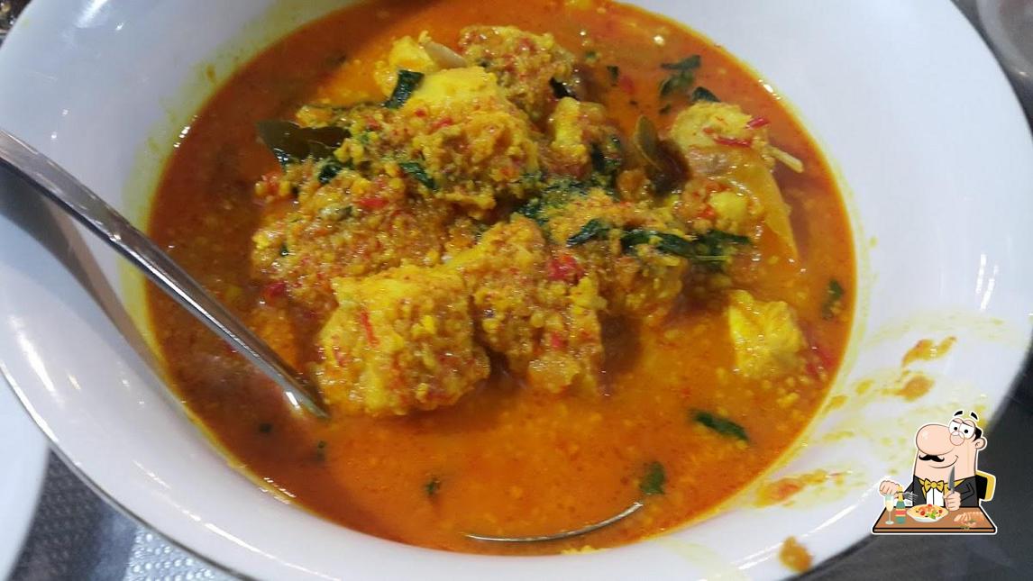 Lateri Beach Restaurant, Teluk Ambon - Restaurant reviews