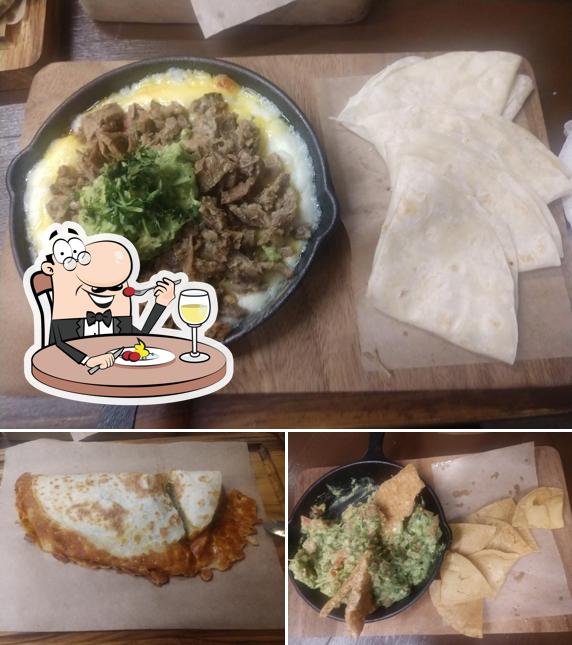 Sabe Carbón • Taquería de Origen restaurant, San José de los Olvera ...