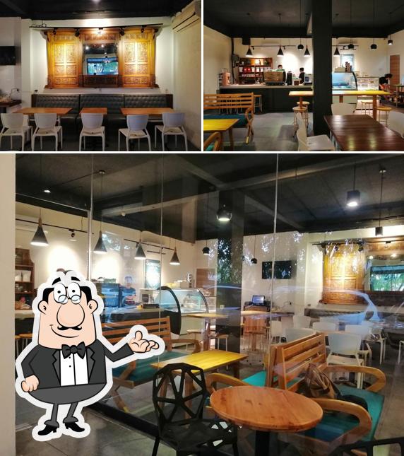 Sadia Coffee cafe, Medan - Restaurant reviews