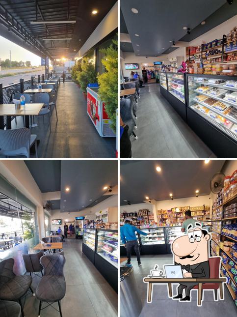 Dolphin Bakes N Ice Cream, Bengaluru - Restaurant reviews