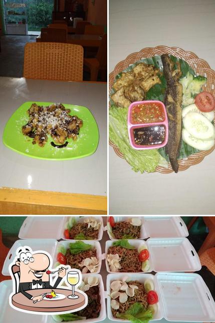 Milo cafe, Индонезия, +XGH - Restaurant reviews