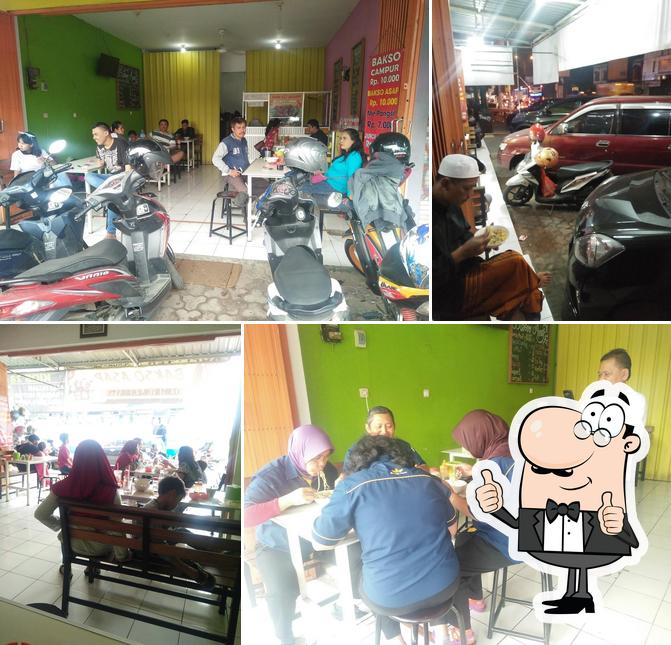 Warung Enggal Sedia Nasi Rawon Nasi Pecel Nasi Campur restaurant ...