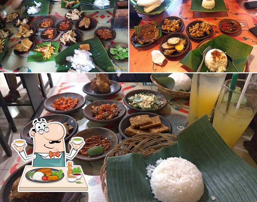 Waroeng Spesial Sambal "SS" Karawaci, Binong - Restaurant menu, prices ...