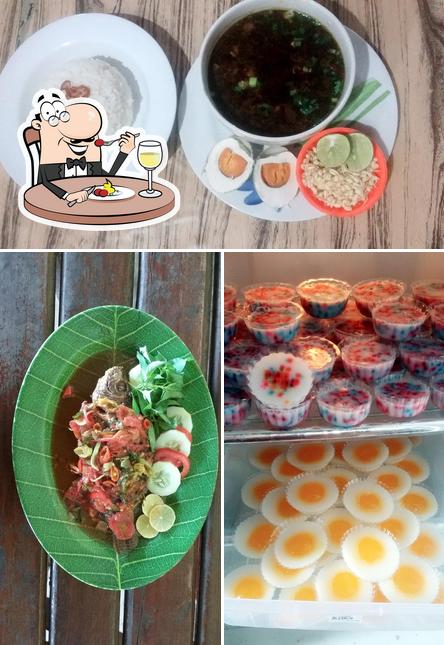 Rocket chicken serongga restaurant, Indonesia - Restaurant reviews