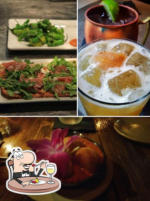 District Kitchen + Cocktails in Austin - Restaurant menu and reviews
