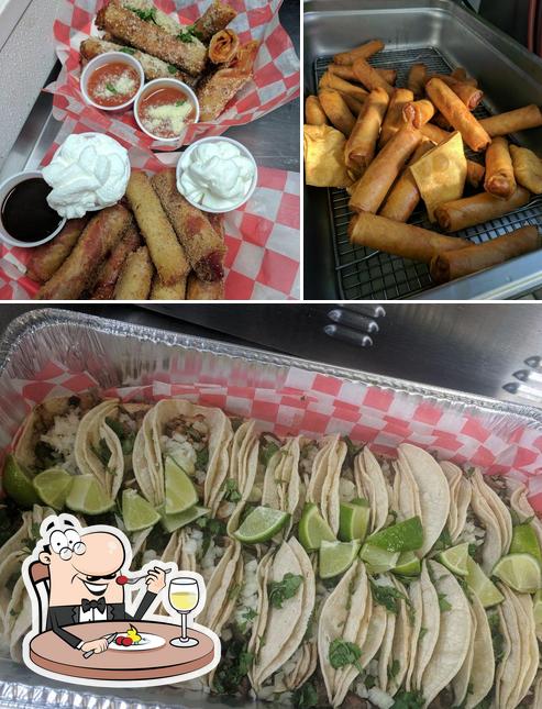 The Street Food Fighter Mobile Food Unit, Cedar Rapids - Restaurant ...