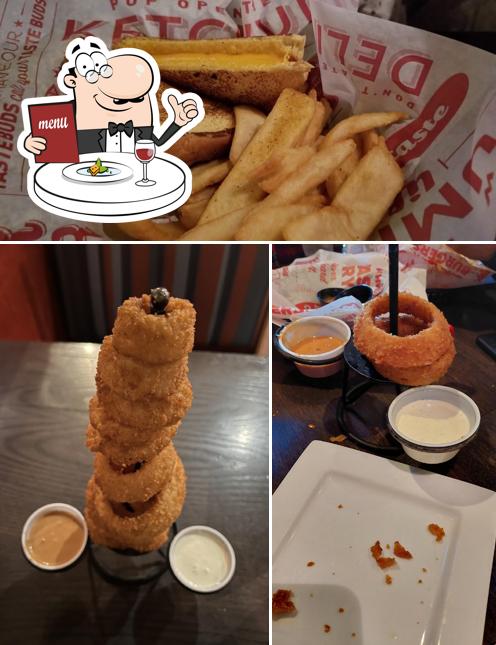 Red Robin Gourmet Burgers and Brews, 401 NE Northgate Way #430 in ...