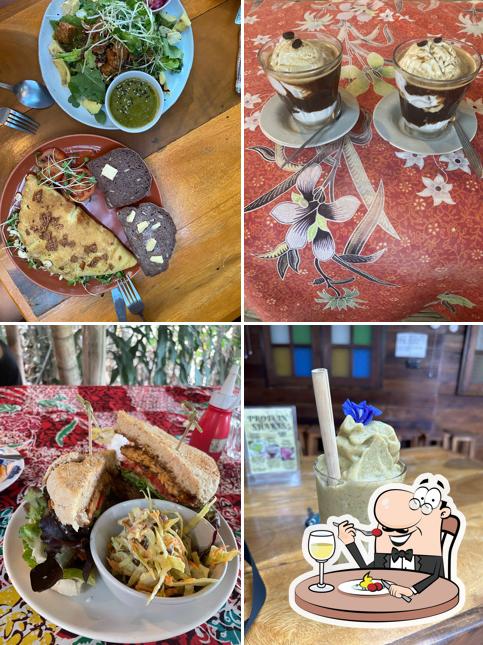 Earth Tone, Pai - Restaurant menu, prices and reviews