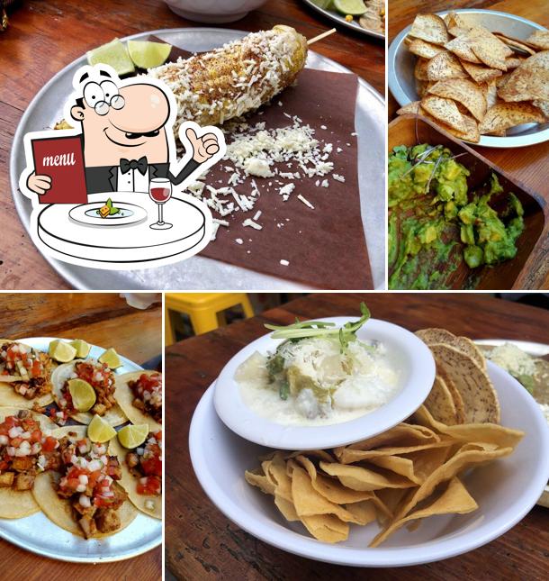 El Patio, Toronto, St. Andrew - Restaurant menu, prices and reviews