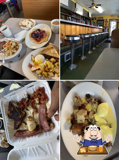 The Wheelhouse Diner, 453 Hancock St in Quincy - Restaurant menu and ...