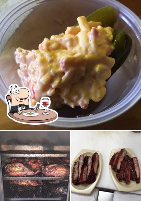 Bodacious Bar-B-Q, Marshall - Restaurant menu, prices and reviews