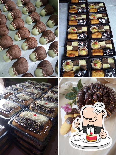 Aliyah Bakery Jombang, Plandi - Restaurant reviews