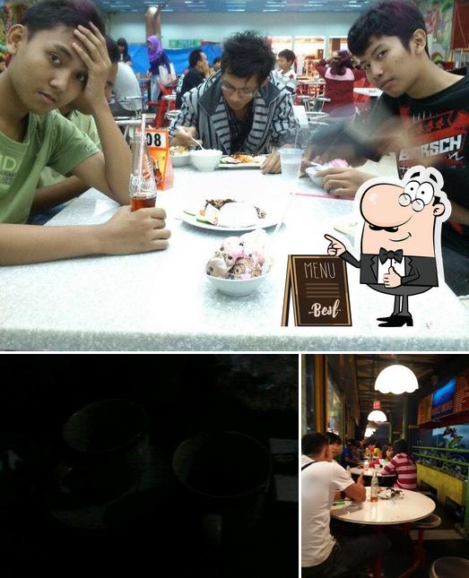 Cafe Moro, Purwokerto, H6CR+FFC - Restaurant reviews