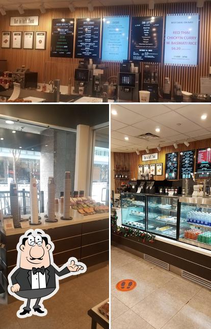 Mos Mos Coffee & Cookie Shop, Toronto - Restaurant menu, prices and reviews
