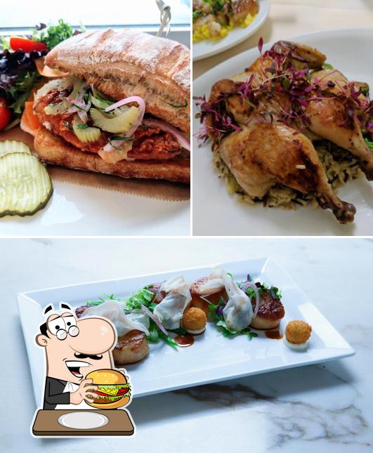 The Fitz, 2308 W Wisconsin Ave in Milwaukee - Restaurant menu and reviews