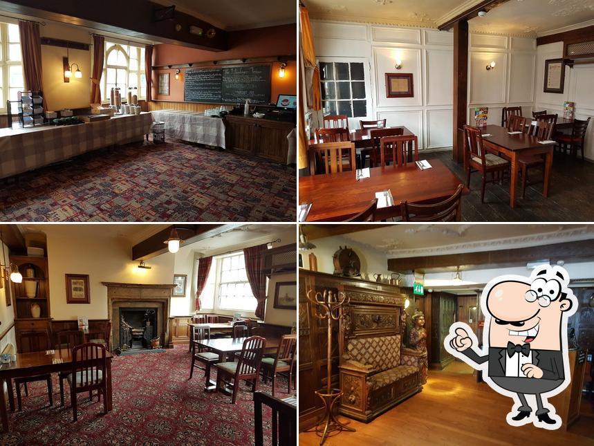 The Llandoger Trow, Bristol - Restaurant menu, prices and reviews