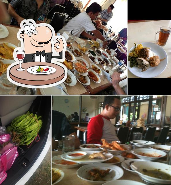 Restoran Simpang Raya Merak, Cilegon - Restaurant menu, prices and reviews
