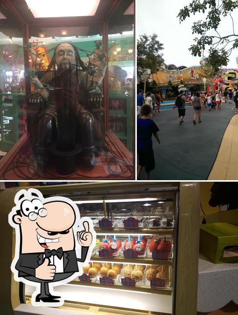 Snookers & Snookers Sweet Candy Cookers in Orlando - Restaurant reviews