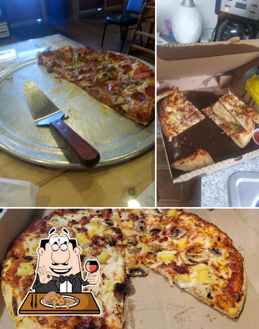 Varsity Pizza, 32619 Mountain Hwy E A in USA - Restaurant menu and reviews
