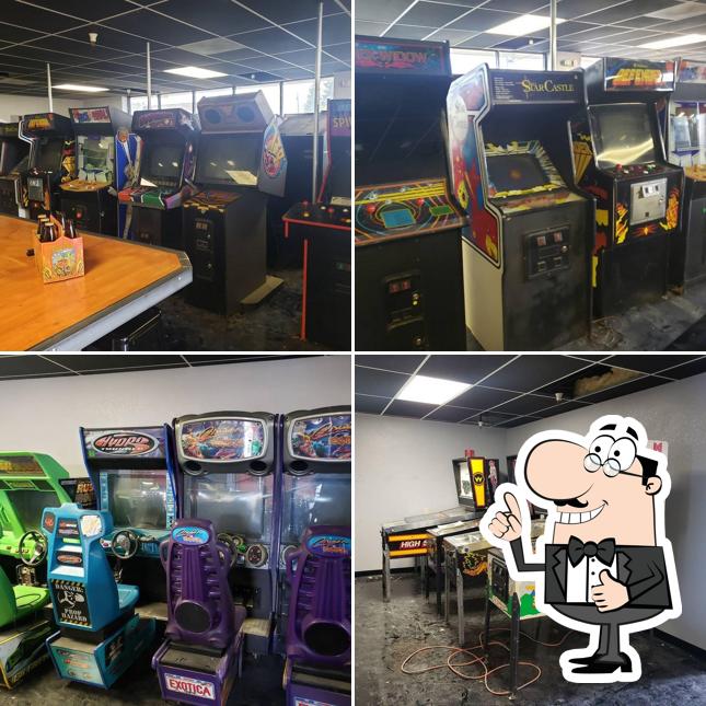 Out Of Order Arcade in Auburn - Restaurant reviews