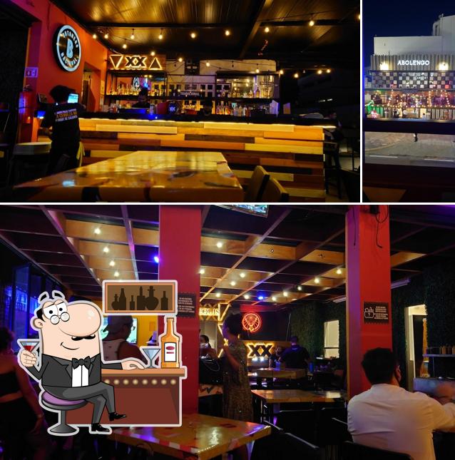 Botanero Nacional Zona Hotelera pub & bar, Cancún, Punta Cancun ...