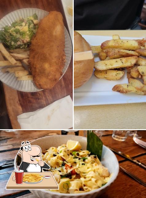 The Bungalow Seafood Bar Grill, Redcliffe - Restaurant menu, prices and ...