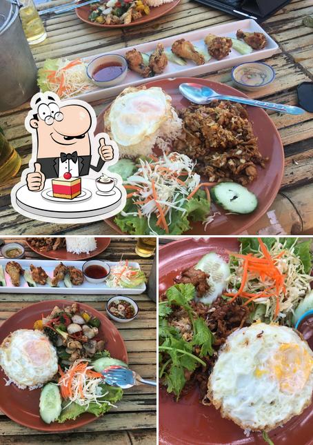 Big Tree restaurant, Chiang Mai, PVWR+48X - Restaurant reviews