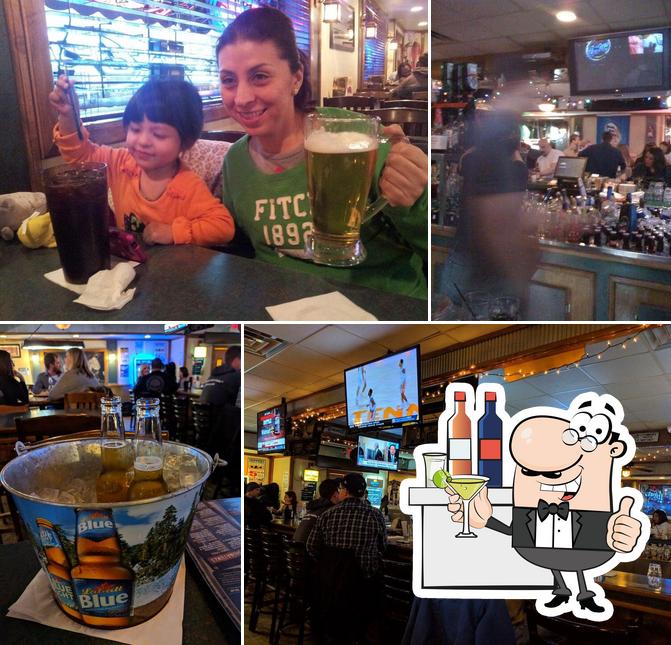 JT's Porch Saloon & Eatery in Lombard - Restaurant menu and reviews