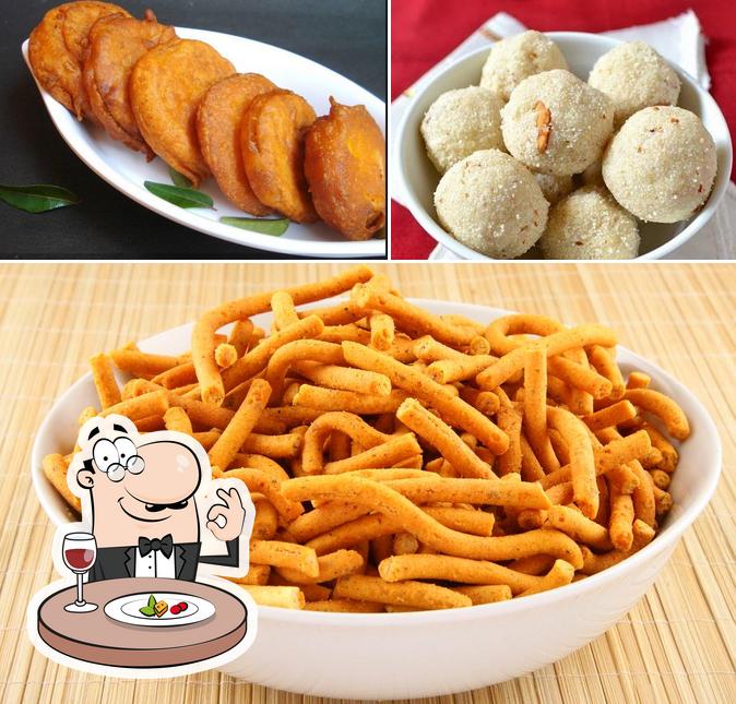 Maha's Snacks Universe, Chennai - Restaurant menu, prices and reviews