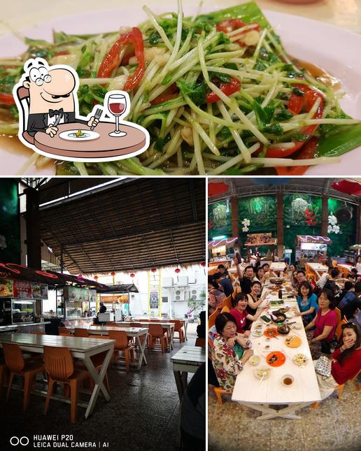 Bali Bali Cafe Food Court, Samnak Kham - Restaurant reviews