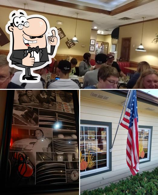Martys Pizza in Delafield - Restaurant reviews