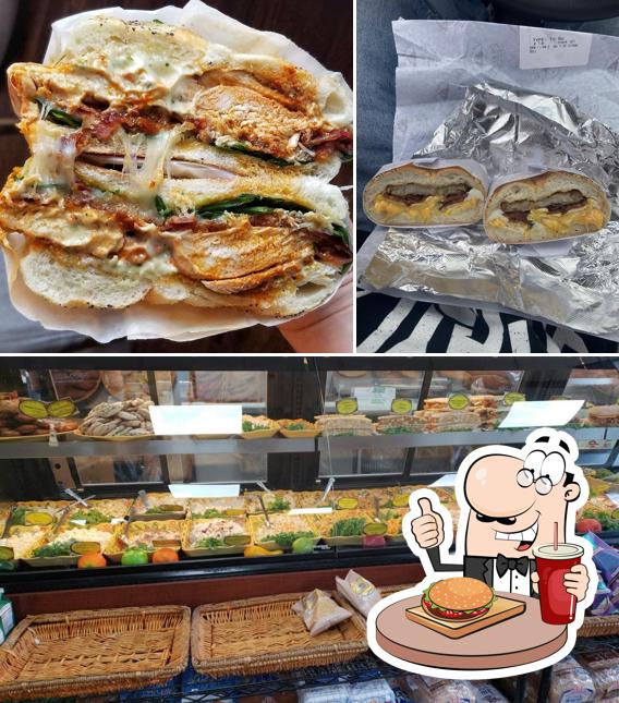 Locust Avenue Deli, Bohemia - Restaurant menu, prices and reviews