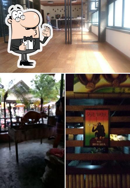 Linga Longa Bar, Denpasar - Restaurant reviews