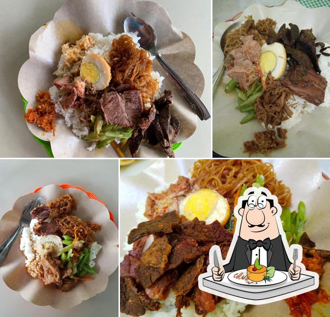 Nasi Campur Madura Khas Bangkalan ( Nasi Petis ) restaurant, Malang ...