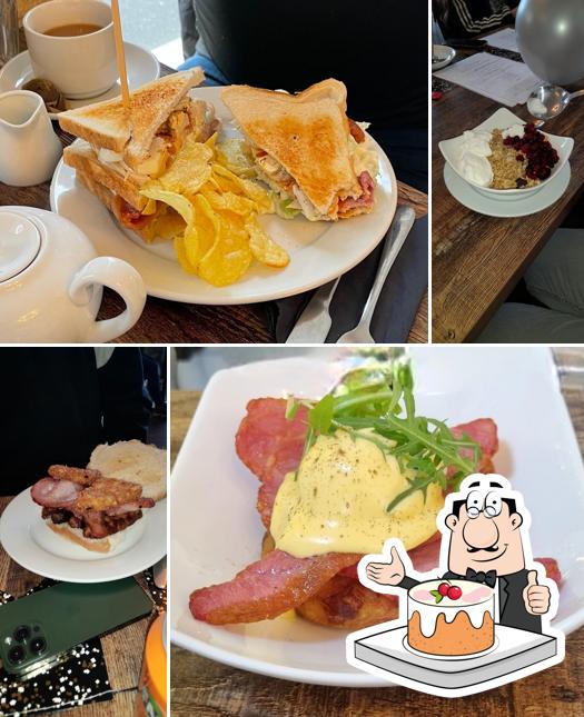 The Courtyard, Beadnell - Restaurant menu, prices and reviews