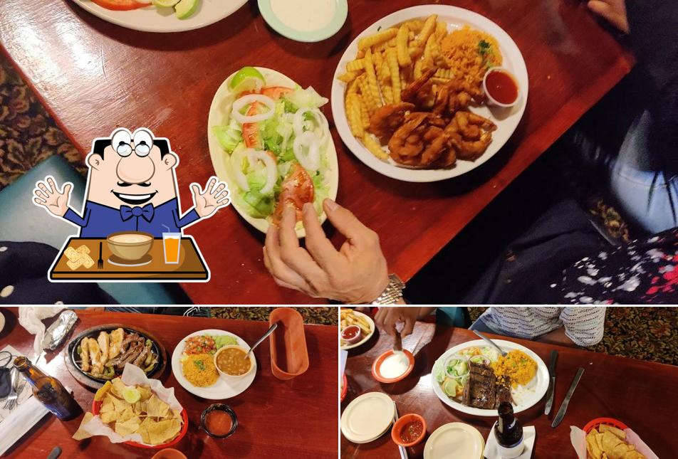 Barcenas Mexican Restaurant, Friendswood - Restaurant menu, prices and ...