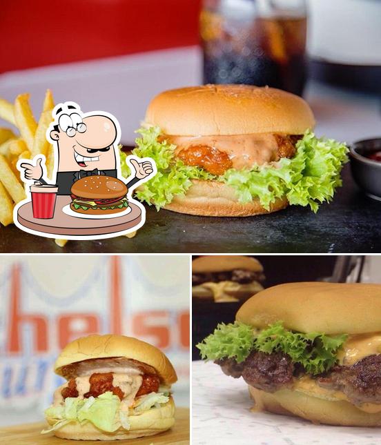Chelsea Burger restaurant, Sharjah, Muweilah University Road ...