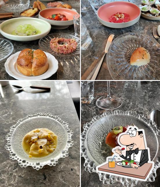 Hexagon Restaurant in Oakville - Restaurant menu and reviews