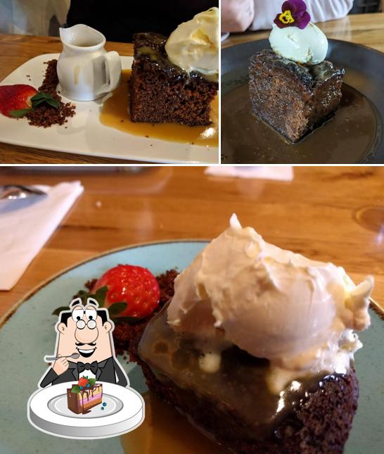 The Two Clomes, Newquay - Restaurant menu, prices and reviews