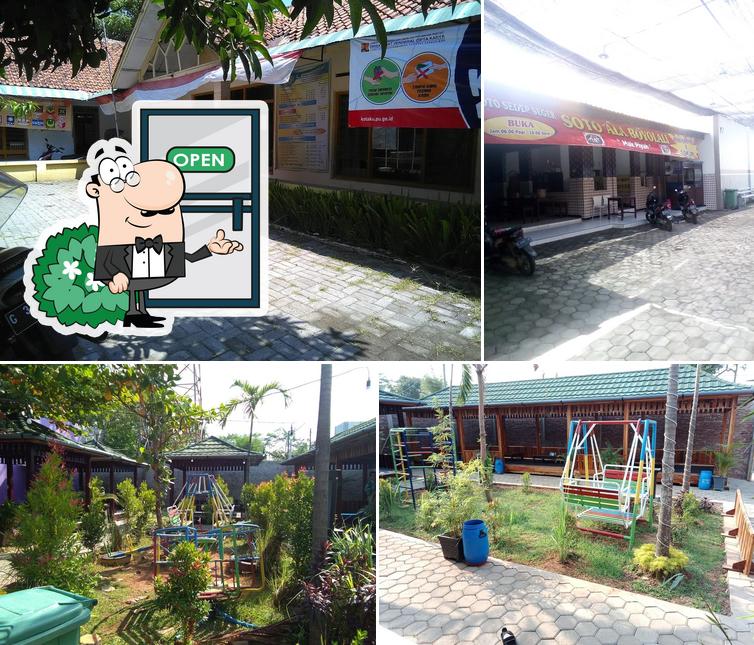 Tower Cafe, Pekalongan - Restaurant reviews