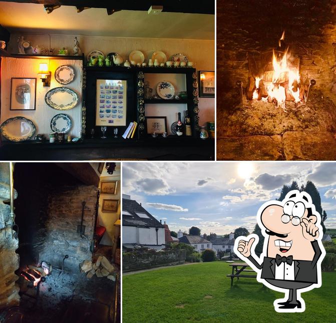 The Coppa Dolla Inn in Broadhempston - British restaurant menu and reviews