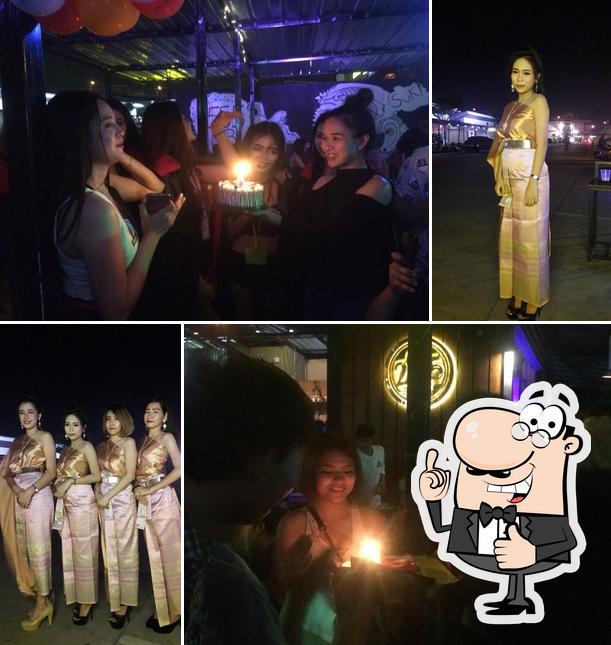 555 Bar, Samut Prakan - Restaurant reviews
