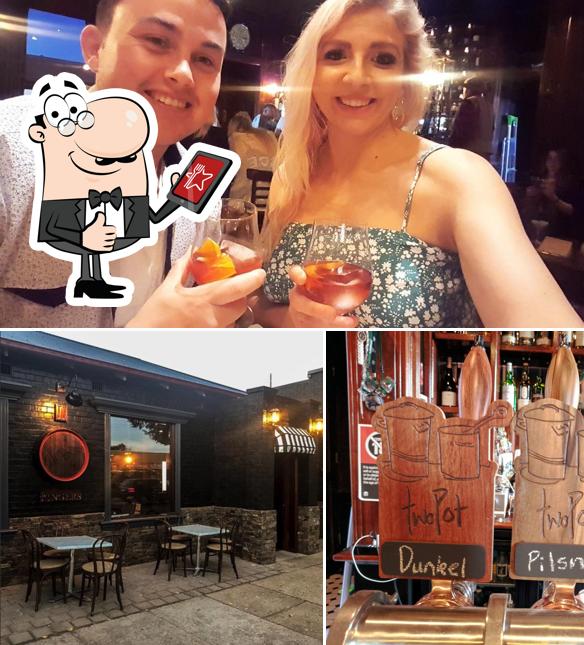 Two Fingers Bar in Albury - Restaurant reviews